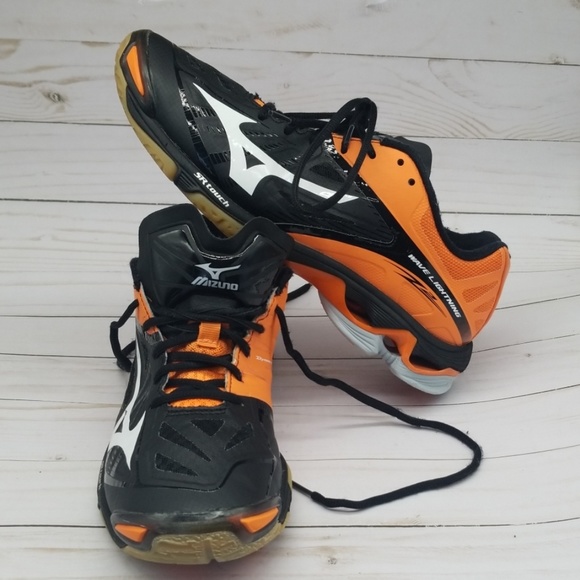 Mizuno | Shoes | Mizuno Wave Lightning Women Shoes | Poshmark
